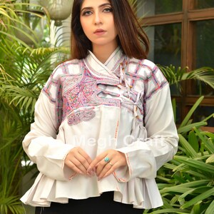 1960's Gujarati Embroidered Vintage Angrakha Style Top-kediya Top ...