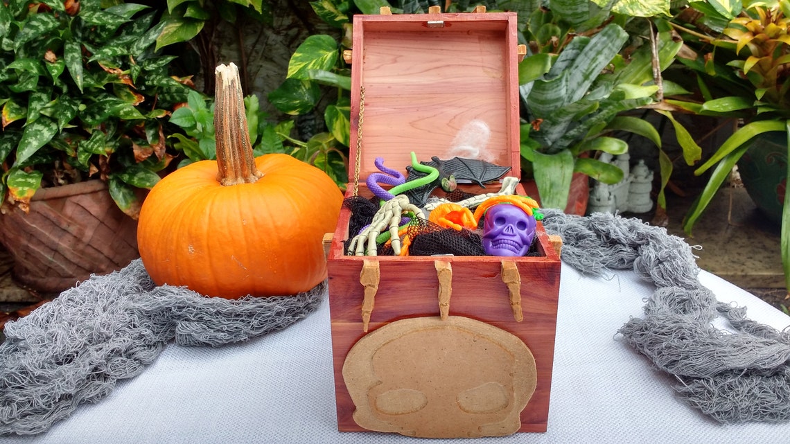 Halloween Candy Box, Trick or Treat Box, Halloween Decor, Halloween ...
