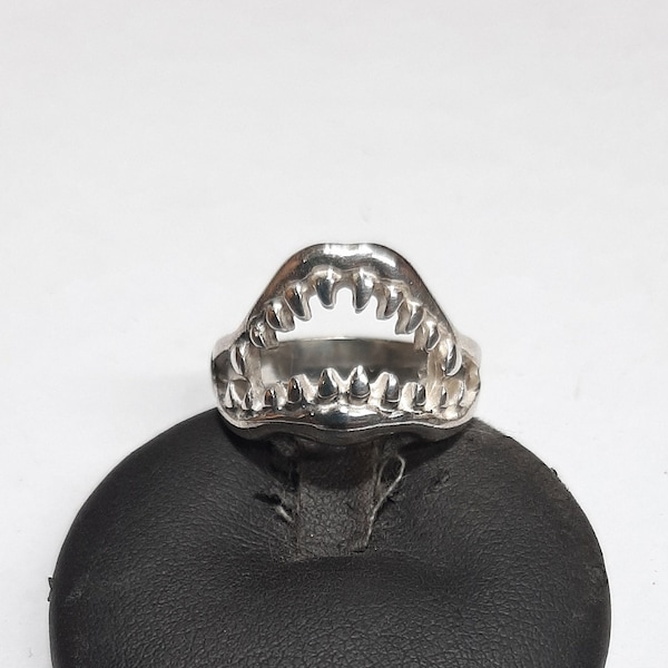 Shark Ring - Etsy