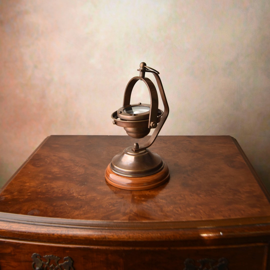 Vintage Style Brass Compass Self-leveling on Base Nautical Sailing ...