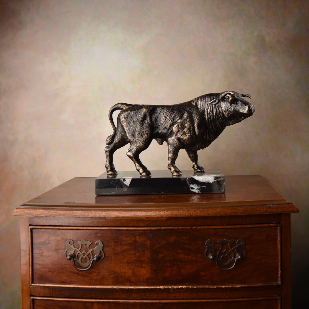 Great Bull Sculpture on Marble Base, Cast Iron Figurine, Vintage Statue ...