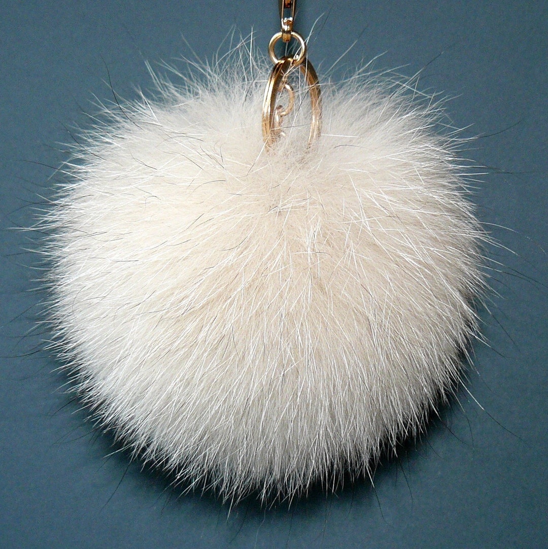 Fox Fur Pompom Keychain, Fur Ball Key Ring, Cream Furry Key Chain, Fur ...