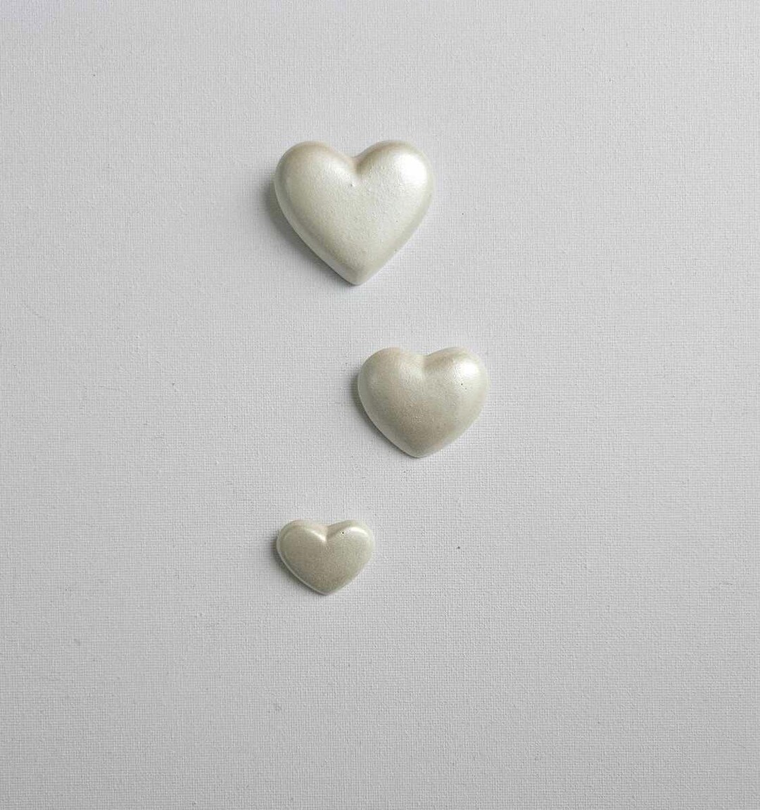 Retro Heart Bubble Wall Plaques (pearl) - Vintage Style Chalkware to ...