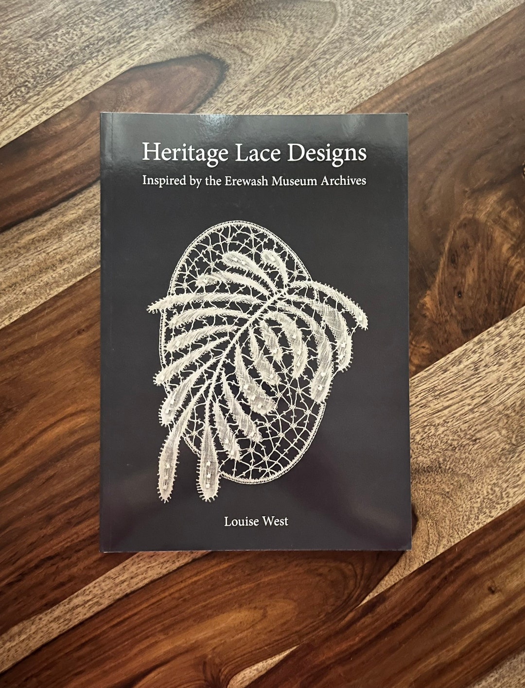 New Bobbin Lace Book 49.50- Heritage Lace Designs by Louise West ...