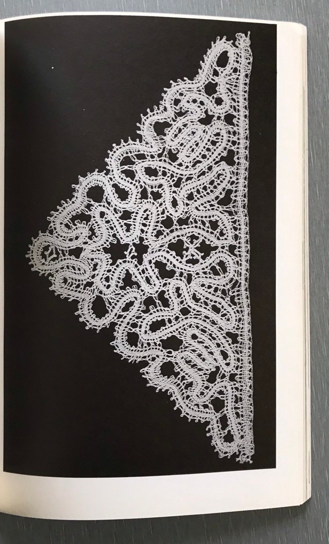 Bobbin Lace Books 12.50-14.50ea - Bobbin Lacemaking for Beginners Used ...