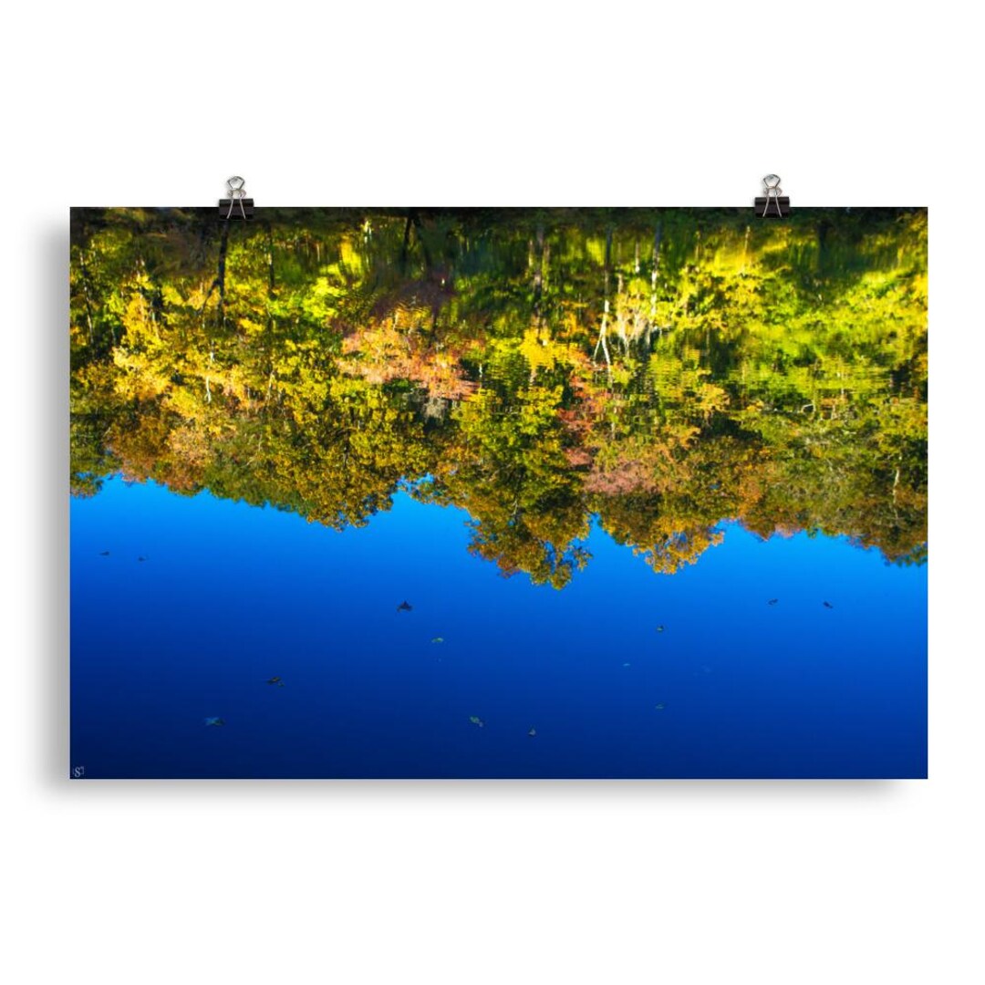 Sweetwater Creek Blue Skies Fall Autumn Season Colors Reflection ...