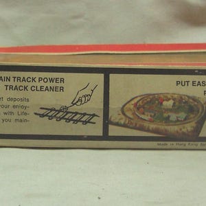 Vintage Ho Scale GREEN BAY and WEST 40 Foot Box Car Electric Railroad ...