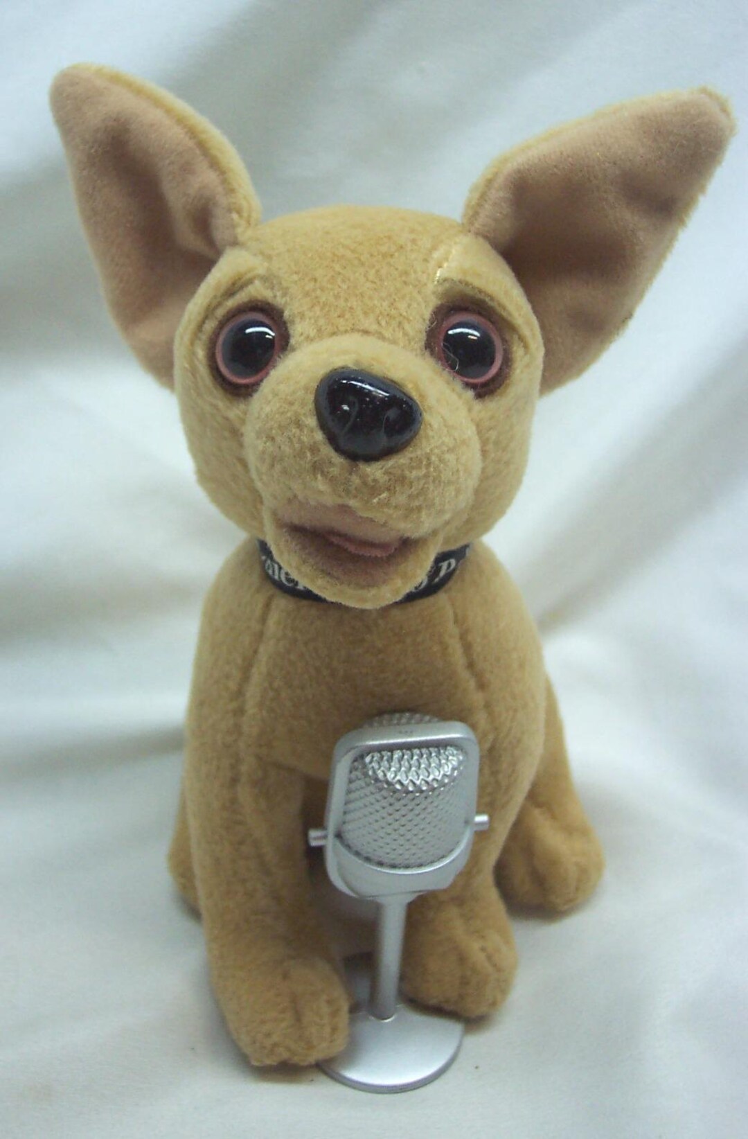 Vintage Applause Taco Bell SINGING CHIHUAHUA DOG W/ Microphone 7" Plush ...