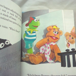 Vintage 1992 Jim Henson THE MUPPETS New in Town Book Hardcover Benny ...