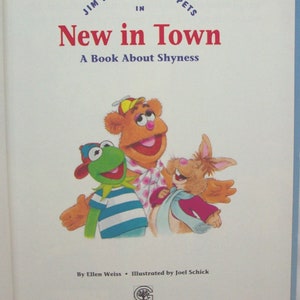Vintage 1992 Jim Henson THE MUPPETS New in Town Book Hardcover Benny ...
