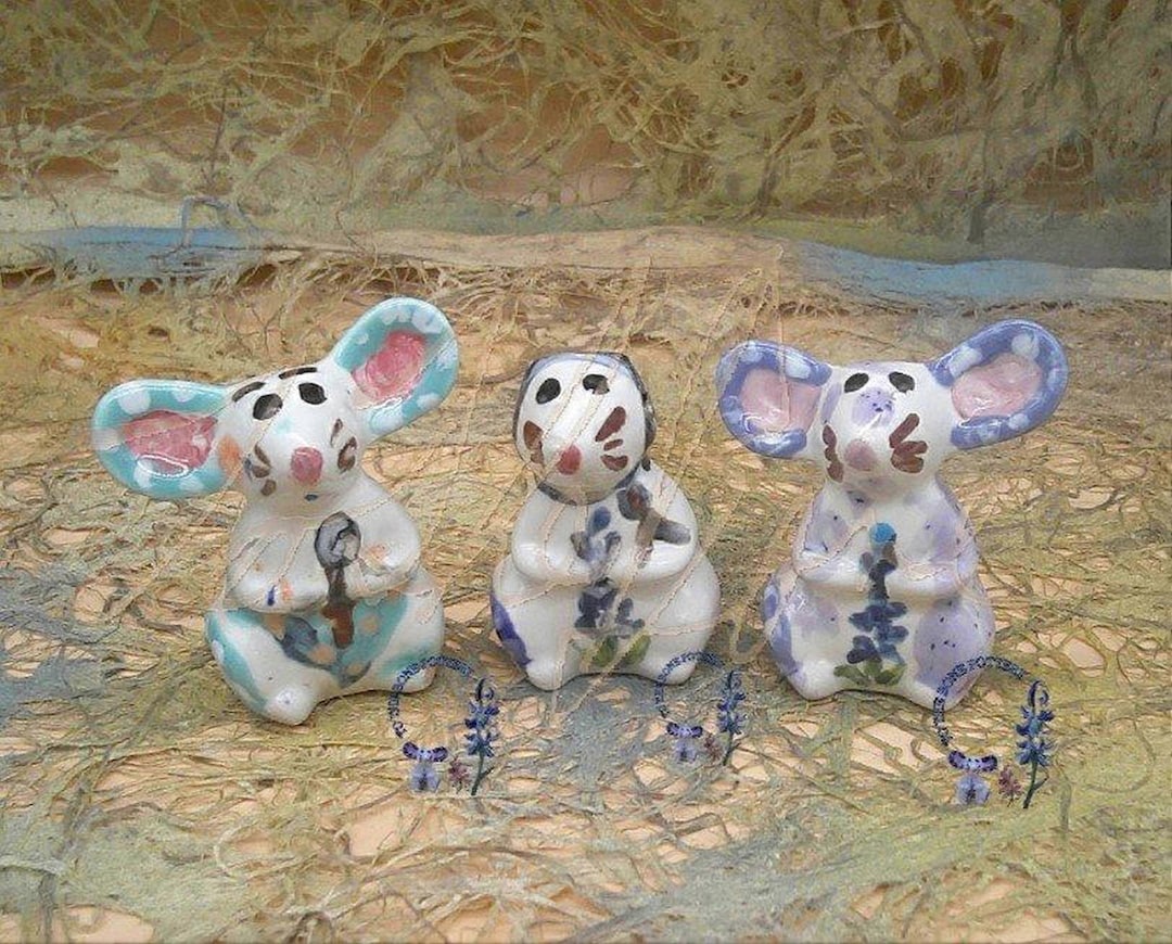 Freehand Painted Mini Mouse - Etsy