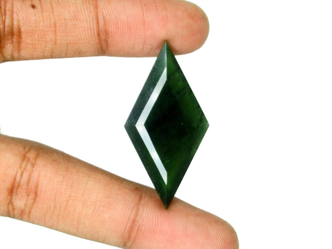 Natural Serpentine Gemstone Rhombus-shape Faceted-cut Green Colour ...