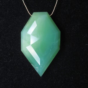 Natural Chrysoprase Gemstones Rhombus Shape Cabochons Faceted Rose Cut ...