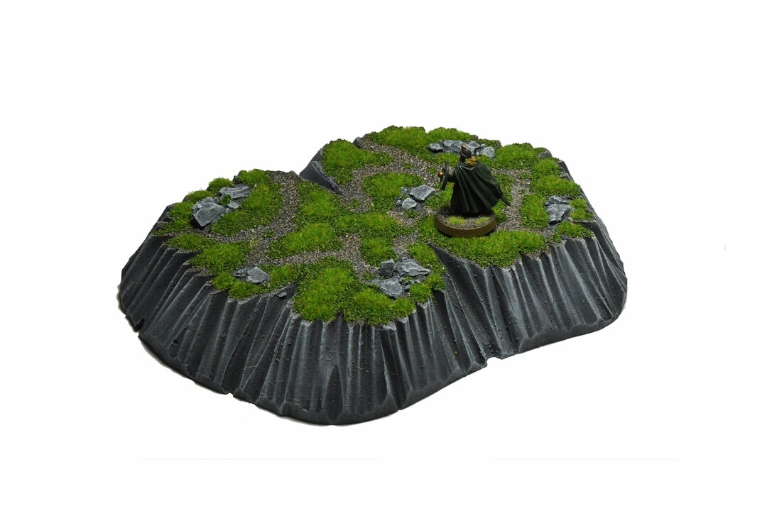 Wargaming Hill Medium Rocky Hill handgemachtes, bemaltes, beflochtenes ...