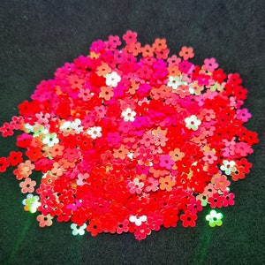 Tiny Flower Sequins 5mm 11 X 5g Packets - Etsy