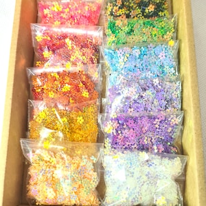 11 X 5g Packets of Tiny 5mm Gold Shine Flower Sequins - Etsy