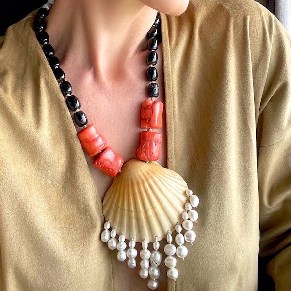 Seashell and Tassel Necklace - Etsy