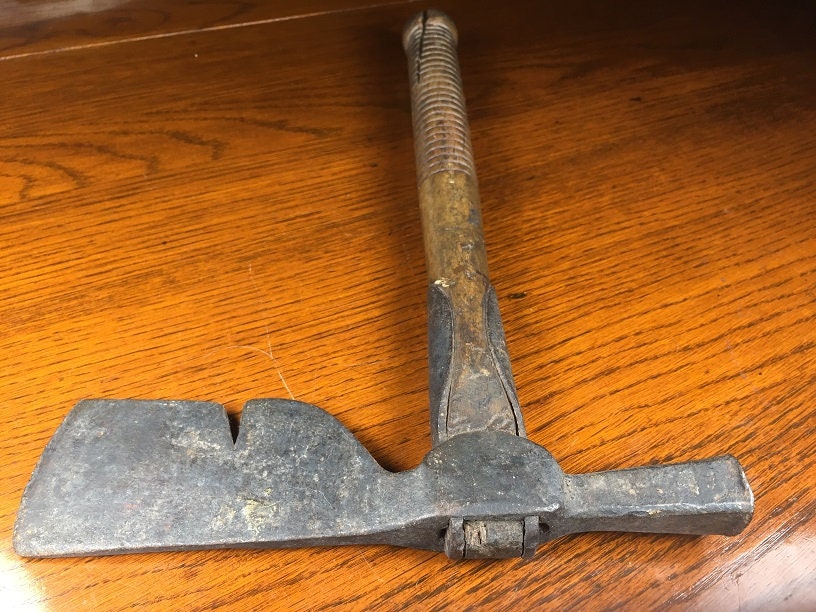 Log House Timber Framing Tool Hewing Mortising Axe Antique English ...