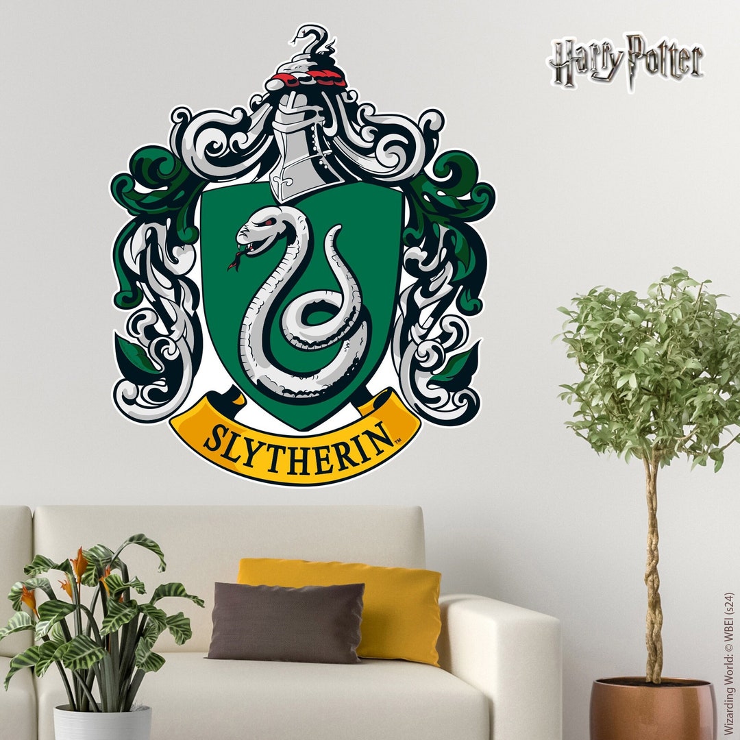 HARRY POTTER Wall Sticker – Slytherin Crest Wall Decal Wizarding World ...