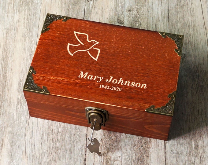 Personalized Wooden Gift Box With Lock & Key , Engraved Wood Jewelry ...