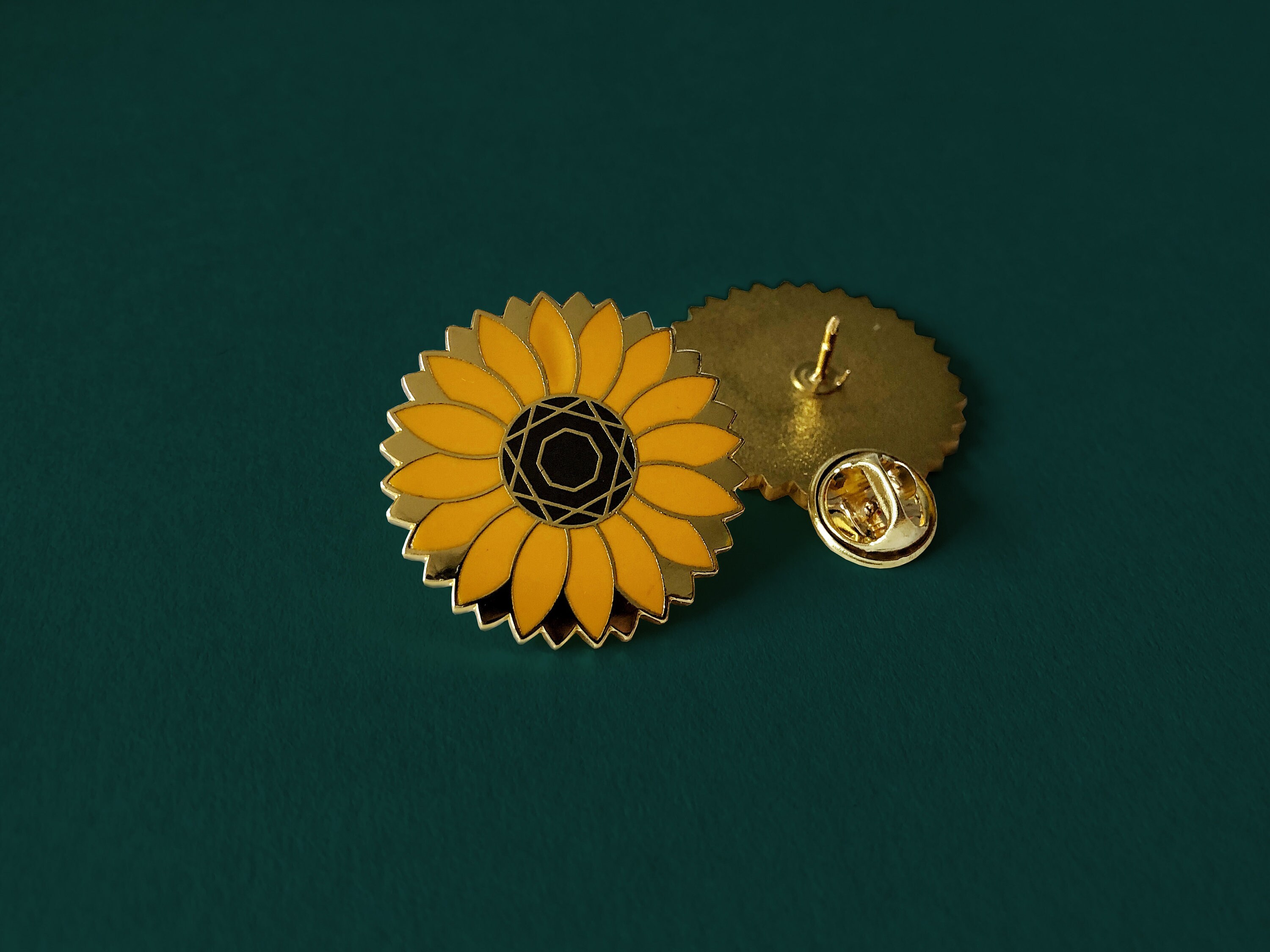 Sunflower Hard Enamel Pin // Floral Pin // Botanical Pin - Etsy