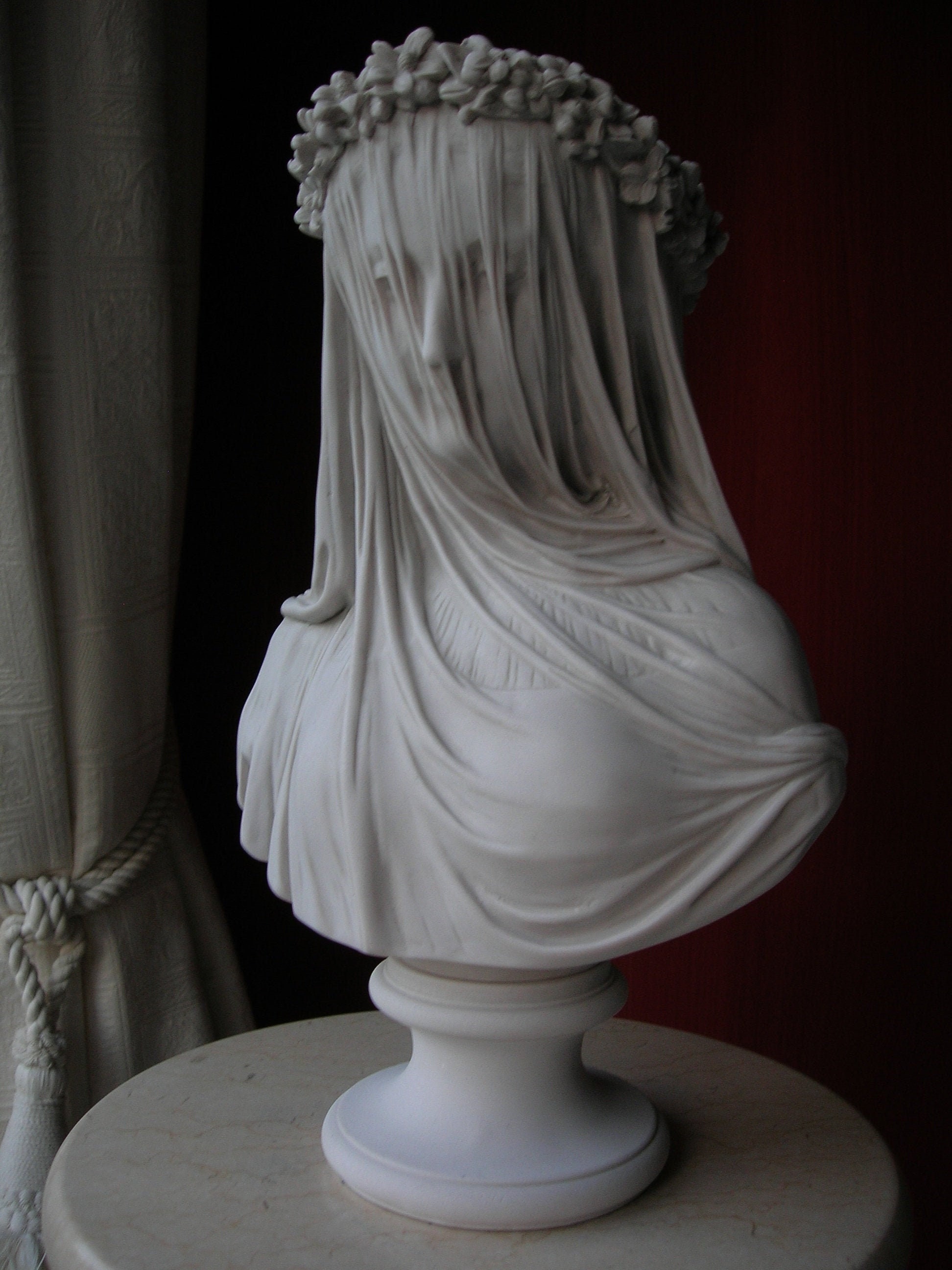 THE VEILED LADY - Etsy Canada