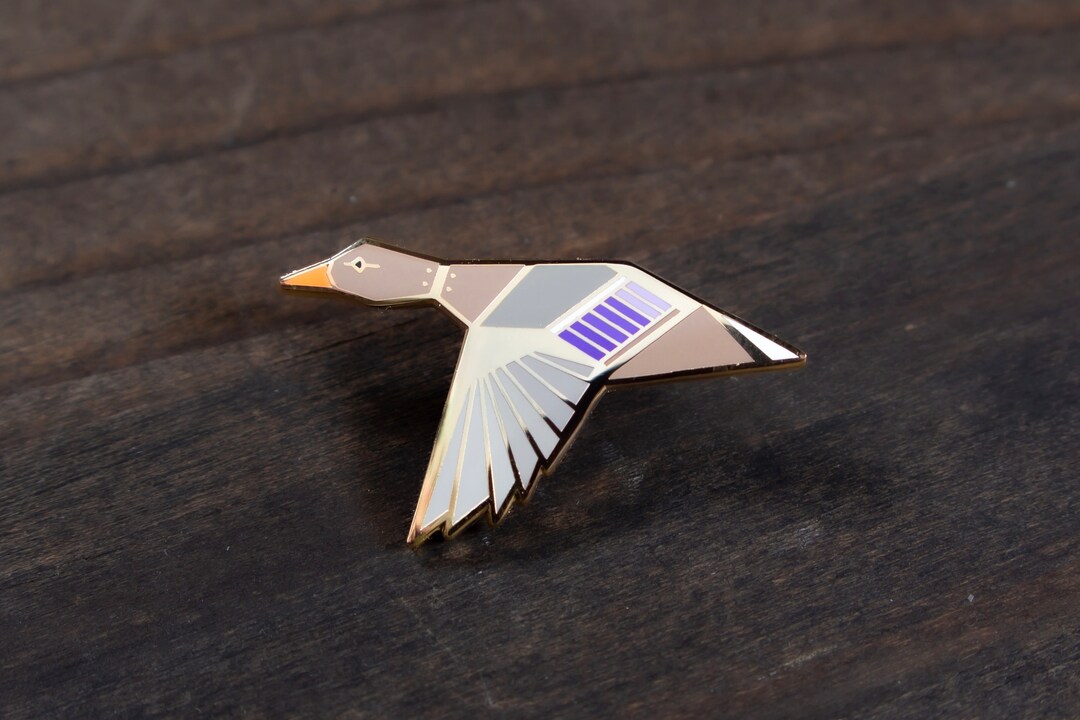 Female Mallard Duck Enamel Pin • Enamel Pin, Mallard Duck, Cute Pins ...