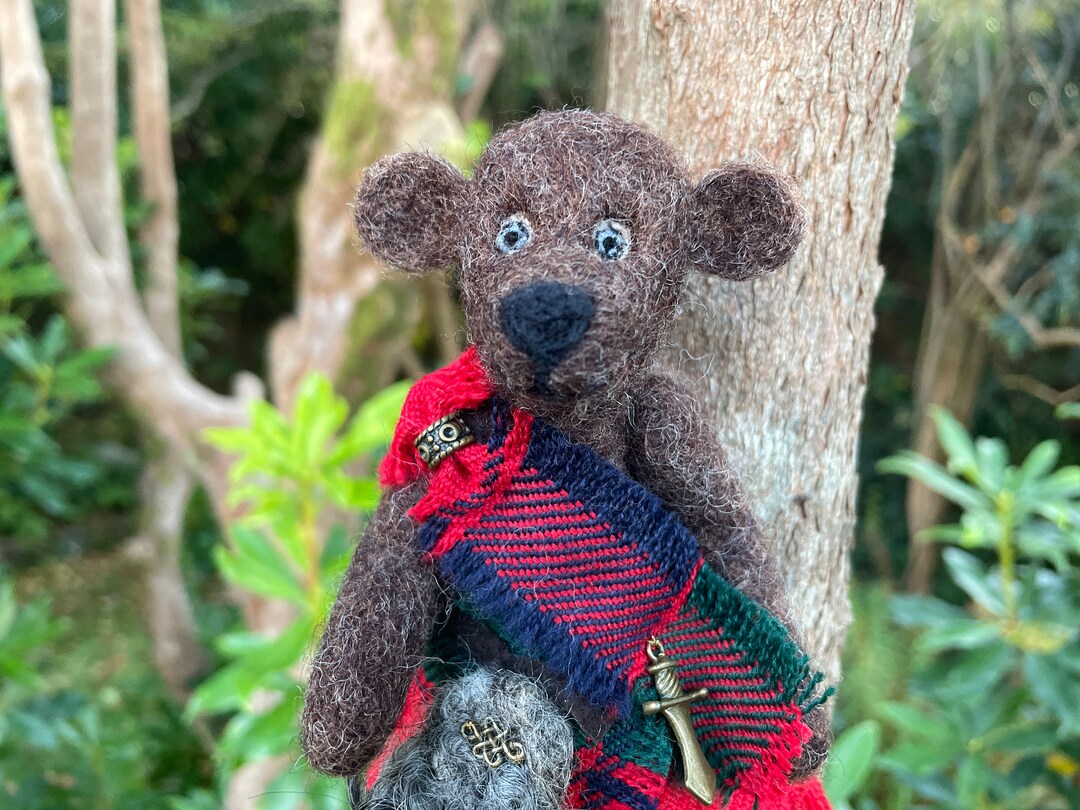 LACHLAN Scottish Bear in Kilt and Sporran Needle Felted Bear - Etsy