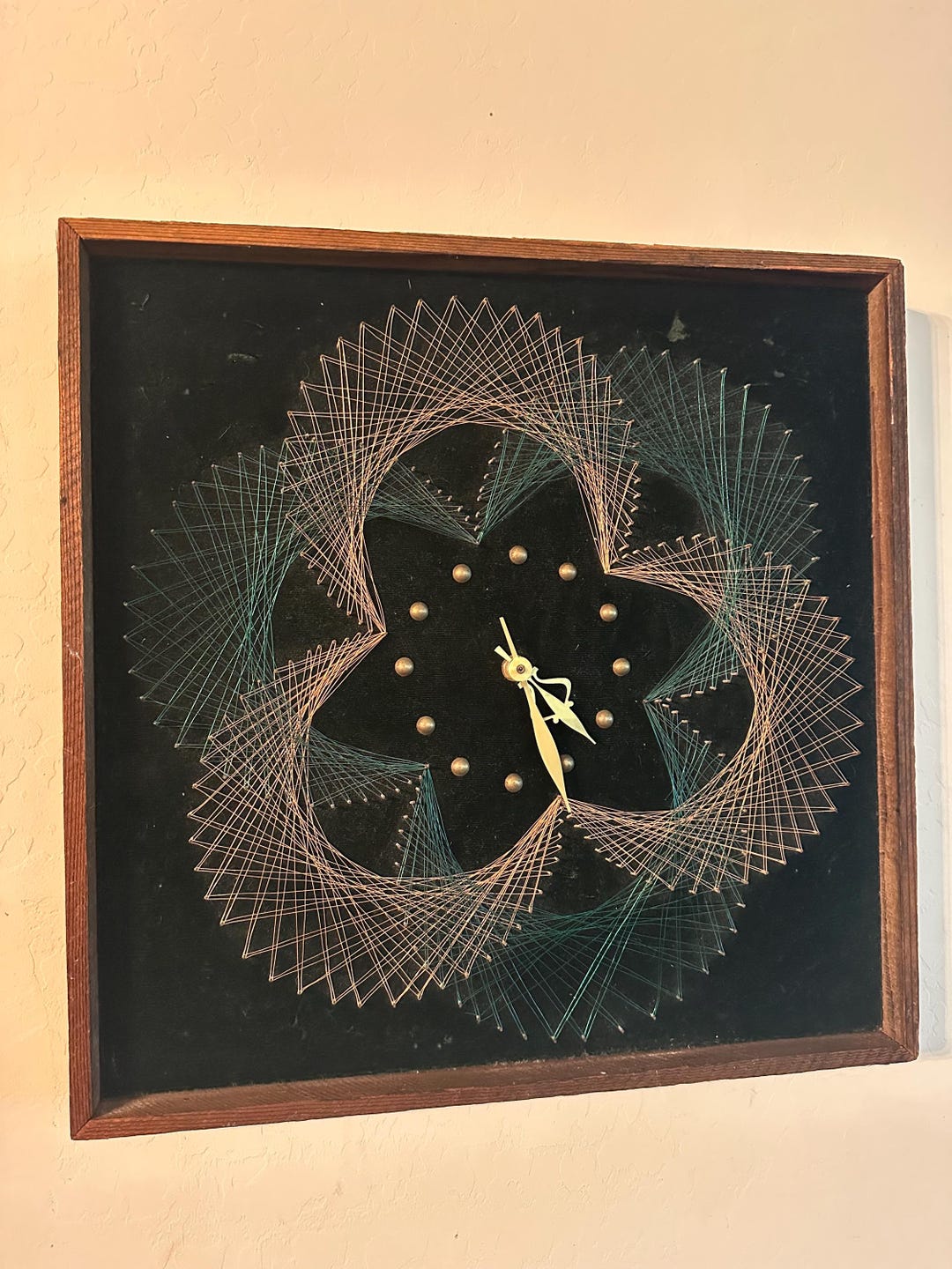 Vintage 1970s String Art Wall Clock: Copper & Green Wire on Velvet - Etsy