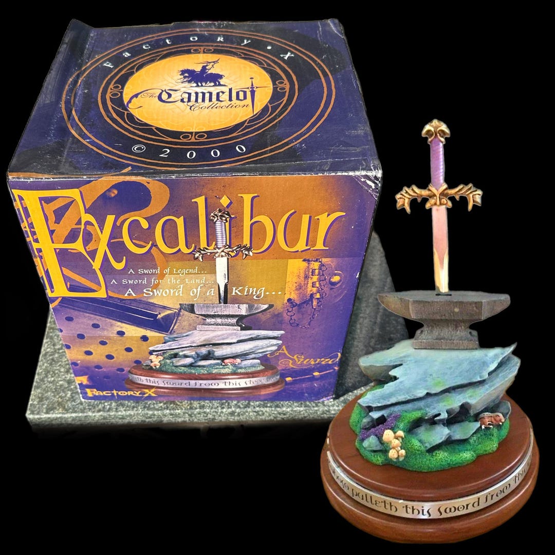 New in Box EXCALIBUR Statue Sword in the Stone Camelot Collection ...