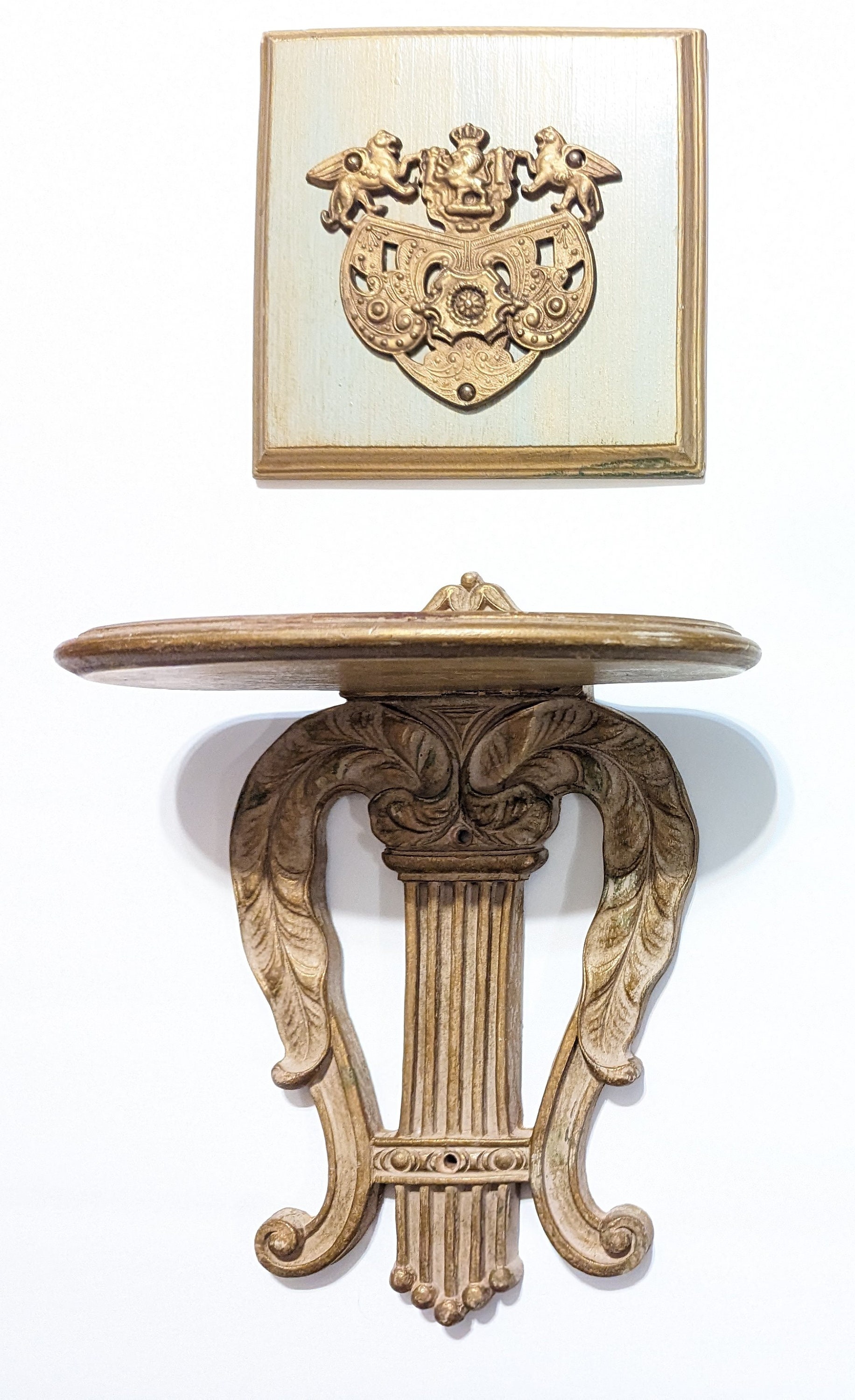 Vintage Syroco Wood Wall Shelves Hollywood Regency With Family Crest ...