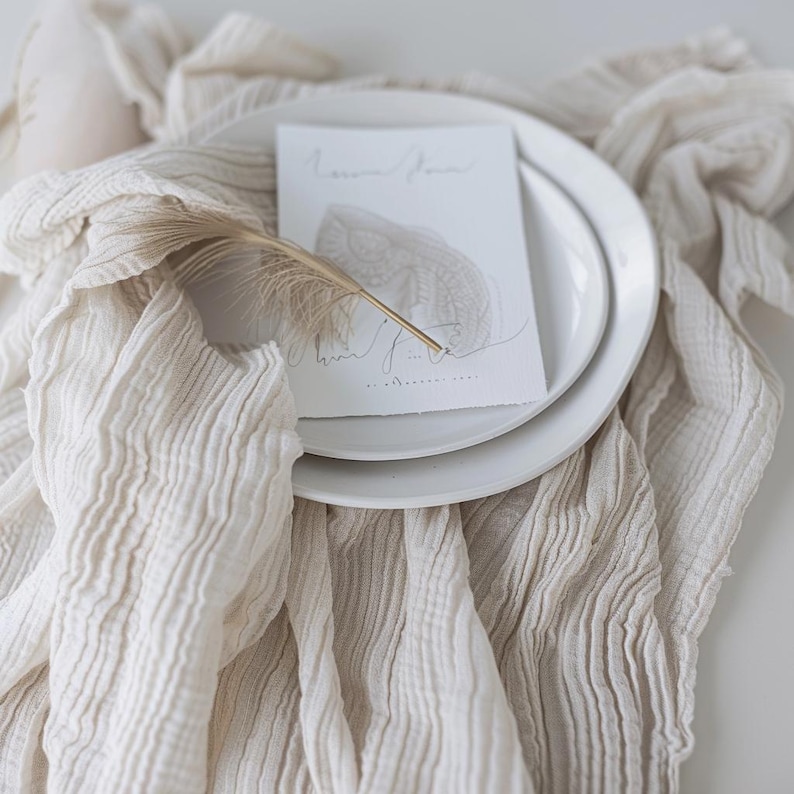 Christmas Holly Table Runner, Ivory Festive Table Decoration, Festive ...
