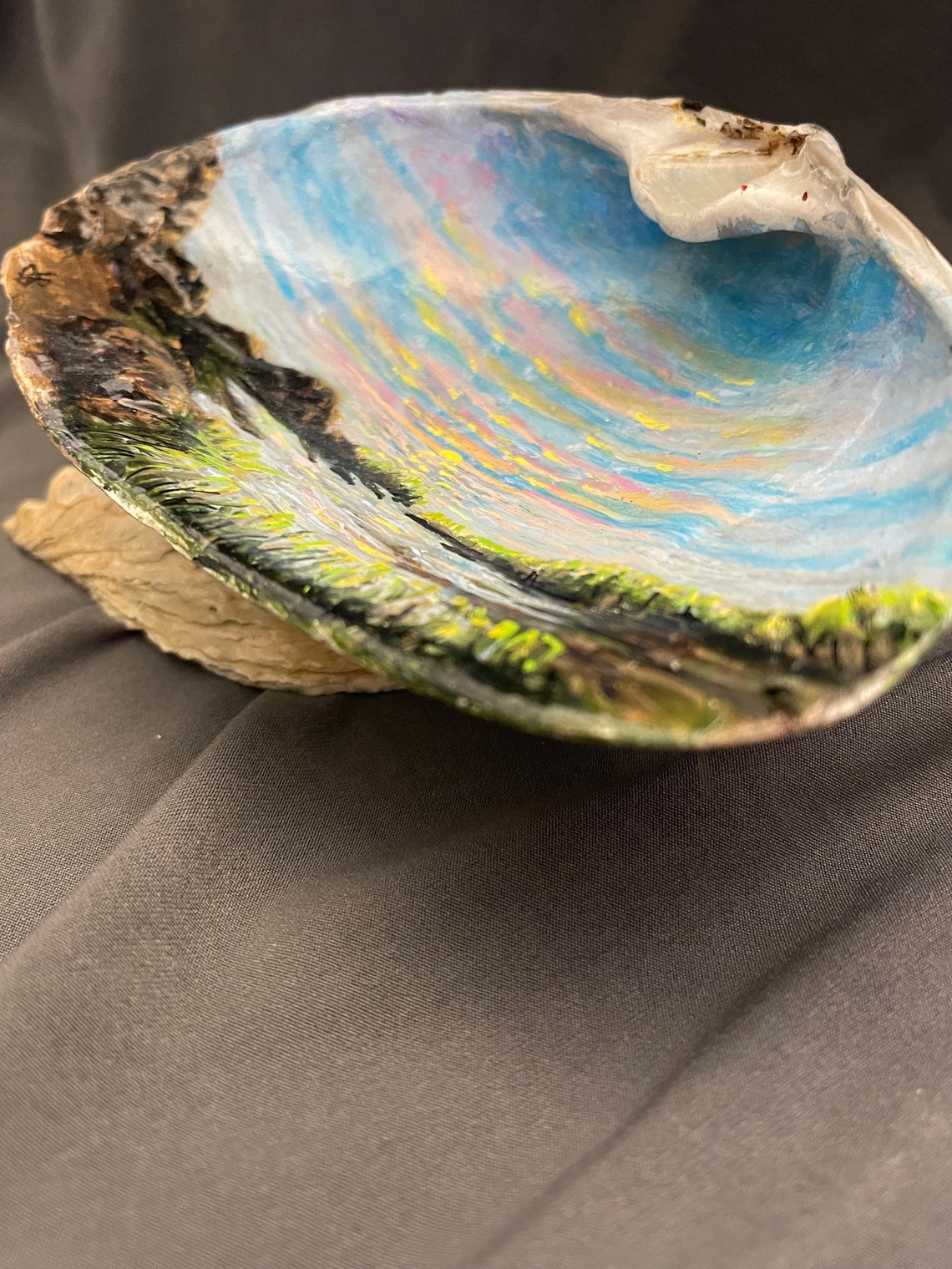 Unique, Signed Hand Painted Raised Clam Seascape With Natural Oyster ...