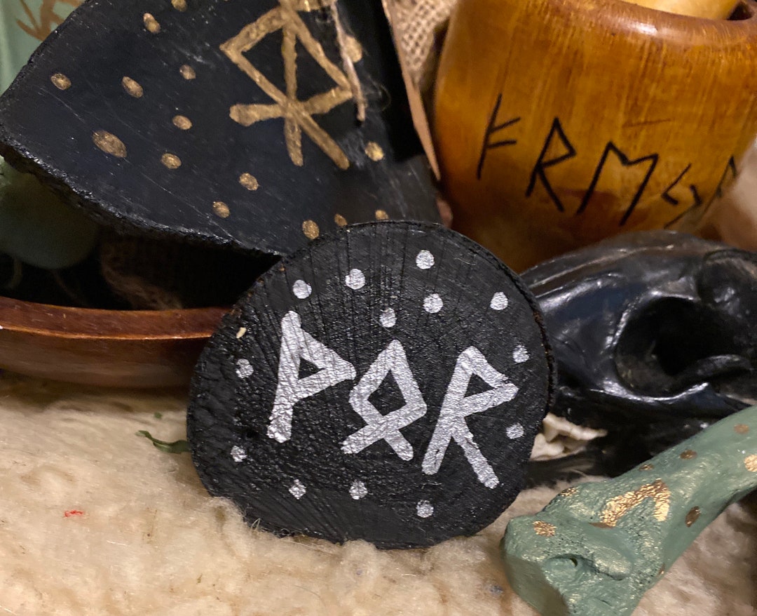 Thor, þor, Wooden Altar Offering, Runes, Norse Gods - Etsy