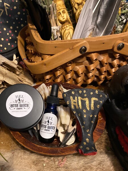 Theherbwitchshoppe - Etsy Canada