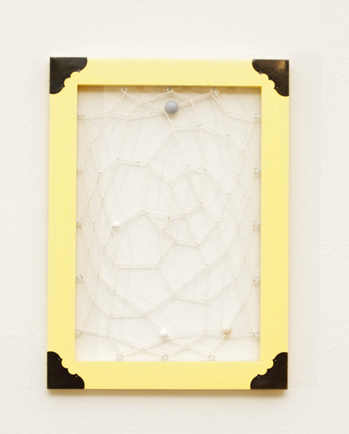 Rustic Wood Webbed Photo Display Hanging Art Jewelry Organizer Photo ...