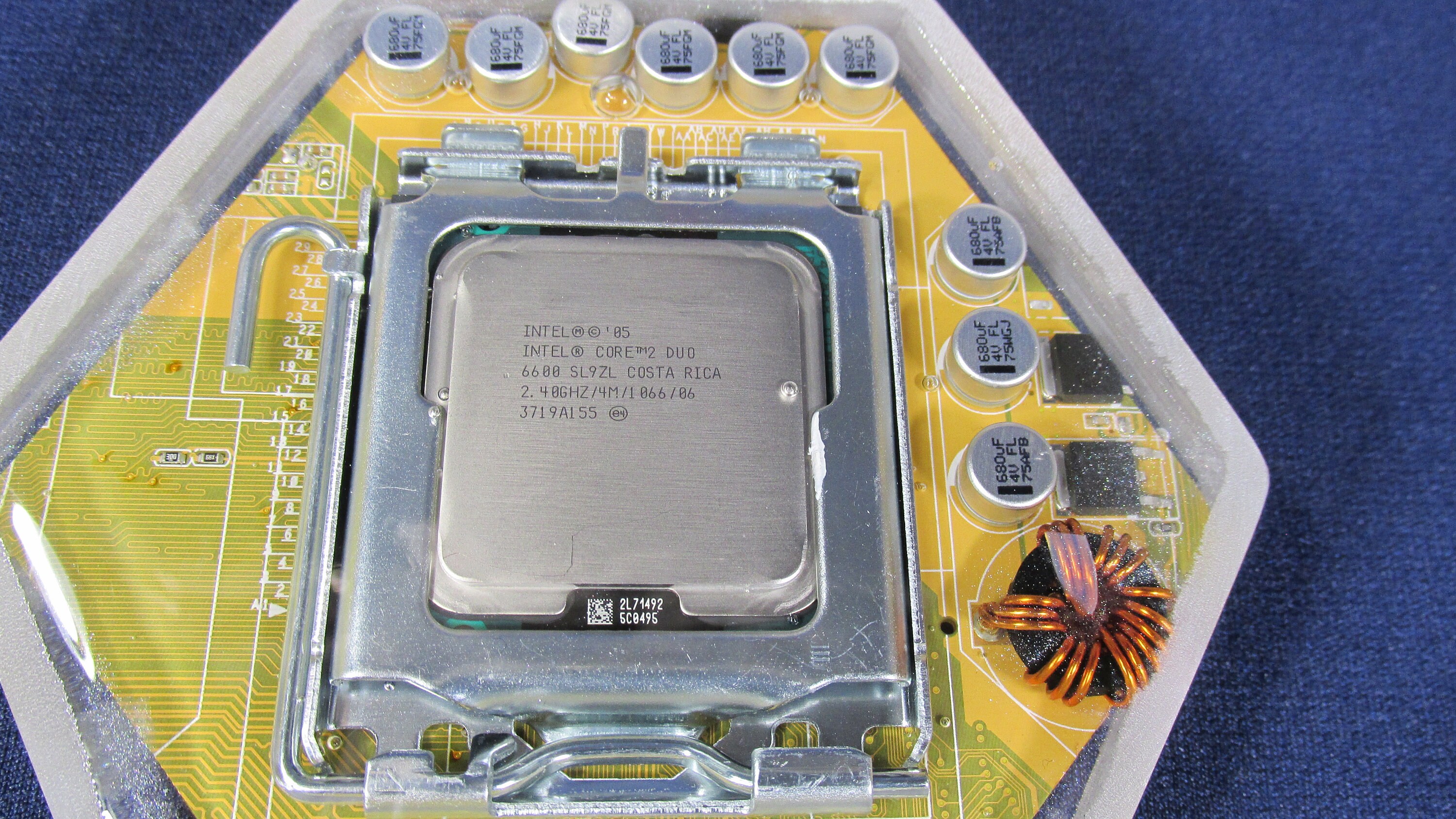 Intel Core 2 Duo SL9ZL & Motherboard Handmade Clear Epoxy Resin Coaster ...