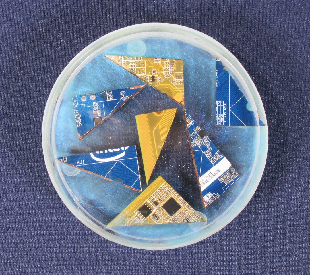Handmade Clear Epoxy Resin Coaster With Motherboard Pieces - Etsy