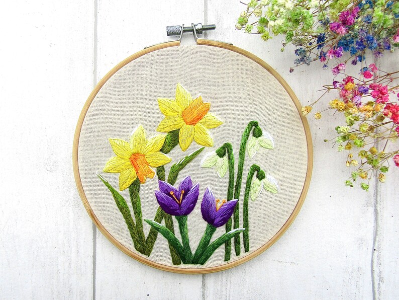 Daffodil Embroidery, Flower Embroidery Pattern, Floral Hand Embroidery ...