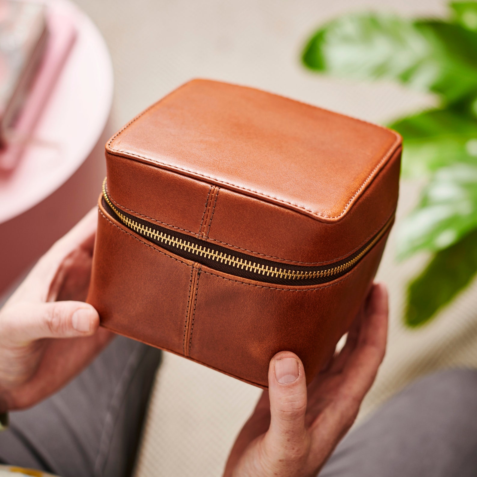 Personalised Leather Technology Storage Box - Perfect Luxury Christmas ...