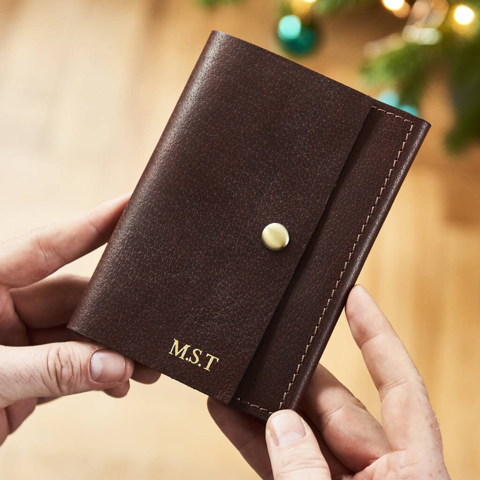 Leather Passport Holder With Personalisation - Perfect Luxury Christmas ...