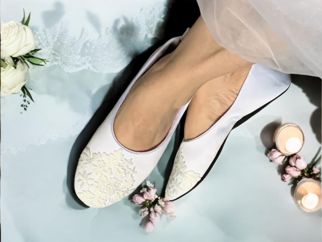 Handmade White Satin Wedding Ballet Slippers: Lace Bridal Dance Shoes ...