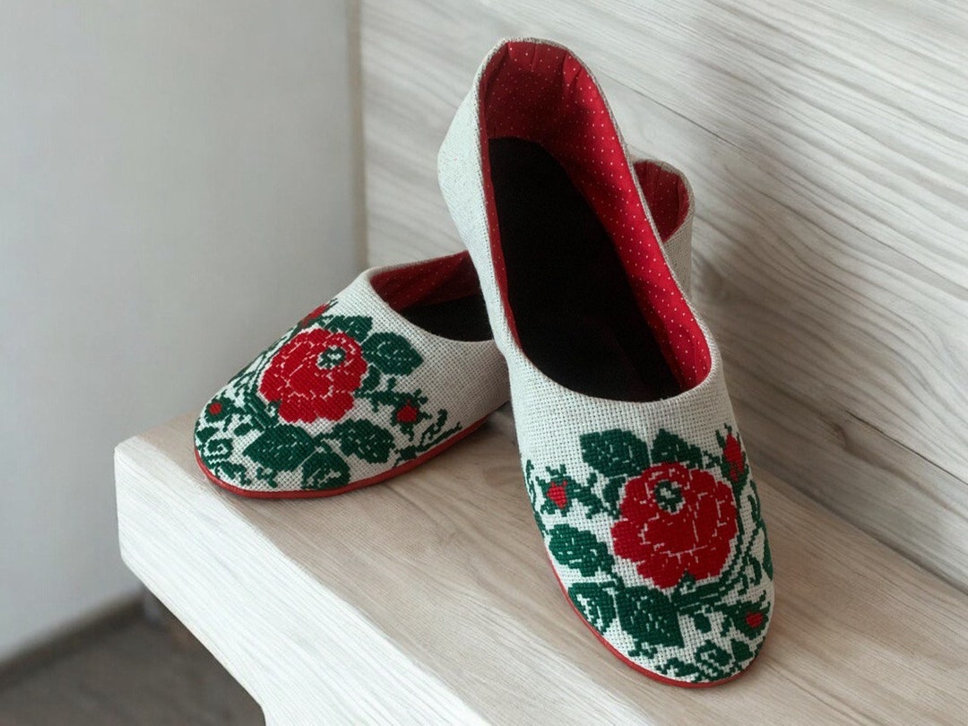 Linen House Elegant Slippers, Ballet Slippers Hand Embroidery Roses ...