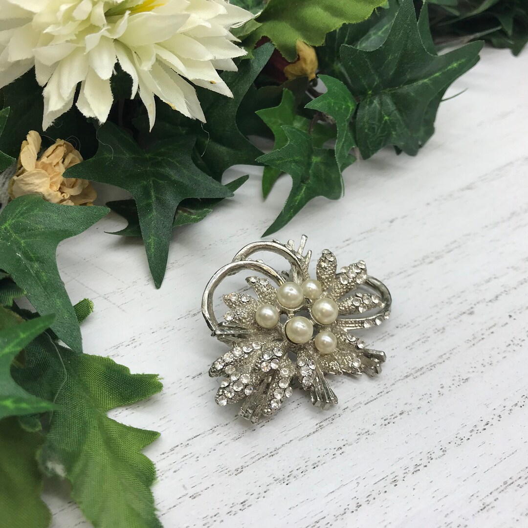 Vintage Pin Brooch Silver Toned Bursting Cluster With Clear Rhinestones ...