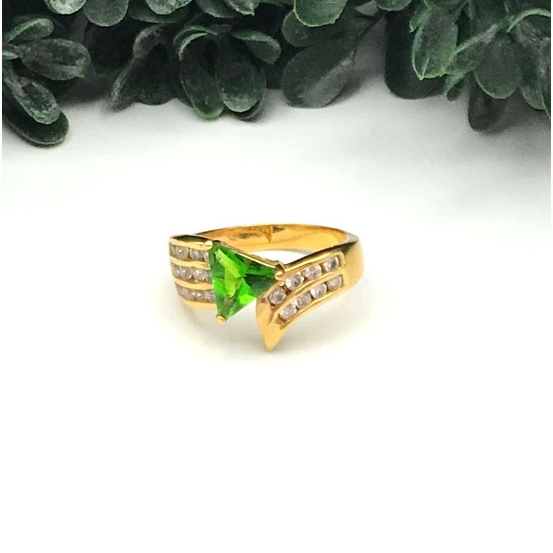 Vintage Ring Gold Tone Triangle Peridot Green Gem Clear Rhinestones ...