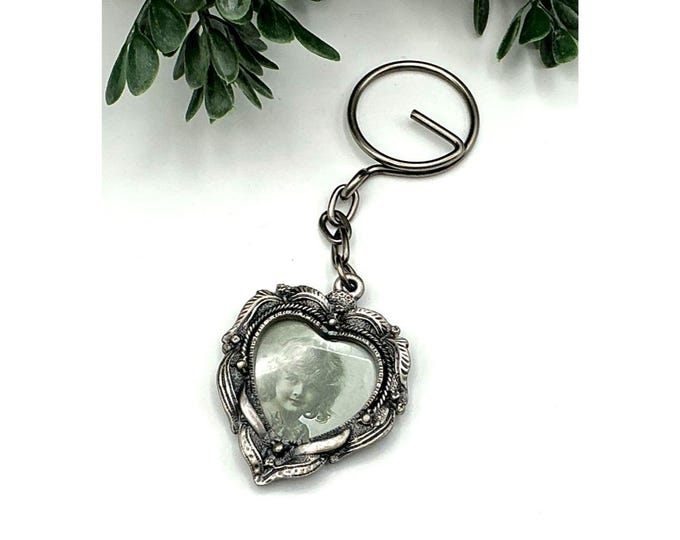 Vintage Heart-shaped Photo Keychain With Antique-style Frame & Chain - Etsy