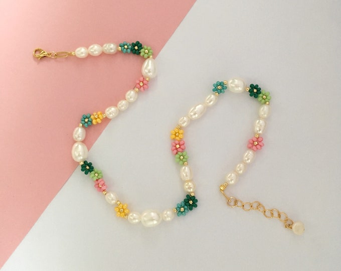Beaded Daisy Flower Necklace/colorful Flower Necklace/flower Bead ...