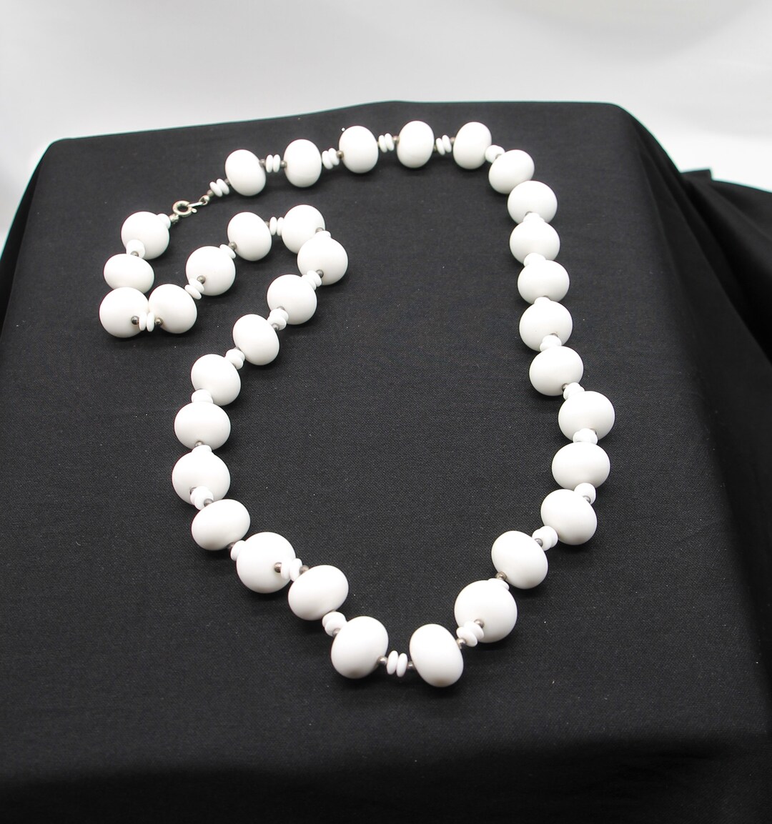 Vintage Genuine Lucite White Beaded Necklace - Statement Beaded ...