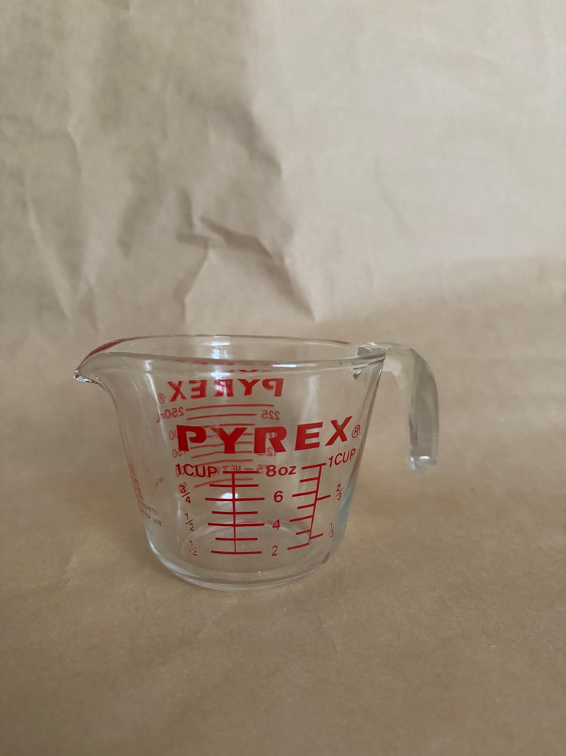 Pre-loved PYREX Measuring Cup - Etsy
