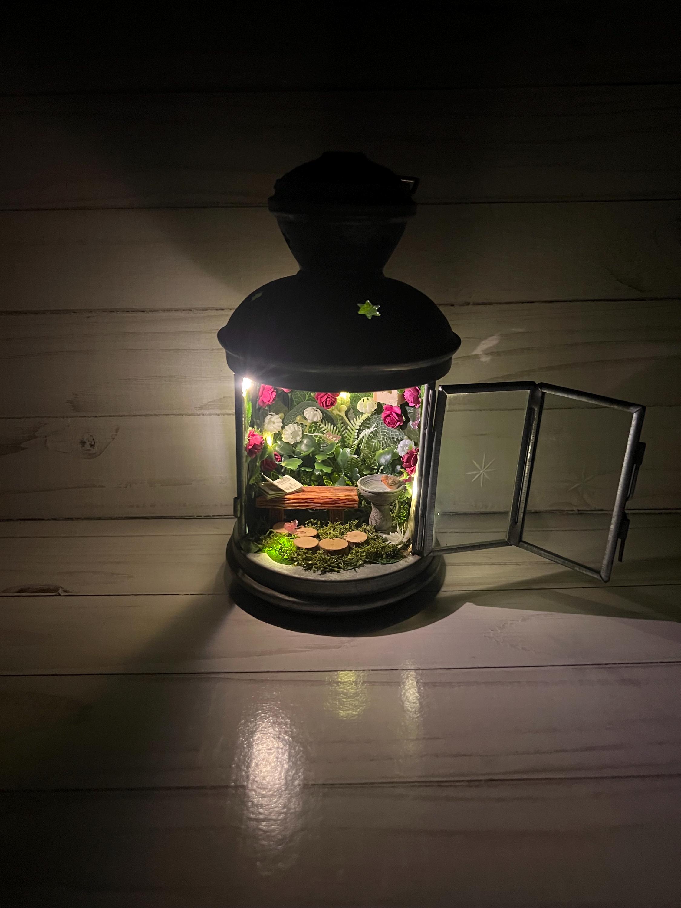 Robin Corner Lantern - Etsy